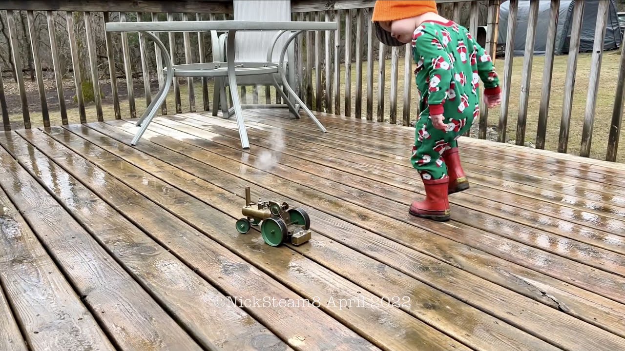 Home-Built Mini Steam Traction Engine - YouTube
