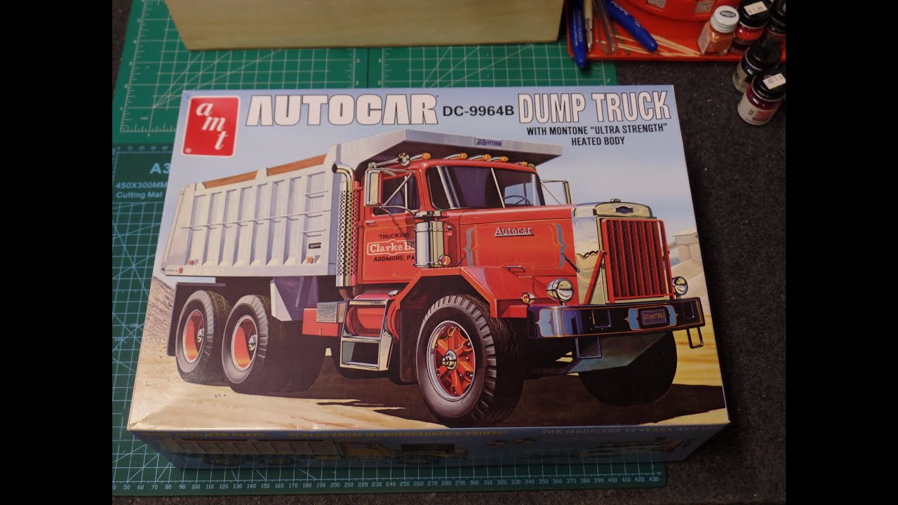Autocar DC9964B Dump Truck AMT 1:25 Scale Model Car Kit Unboxing - YouTube