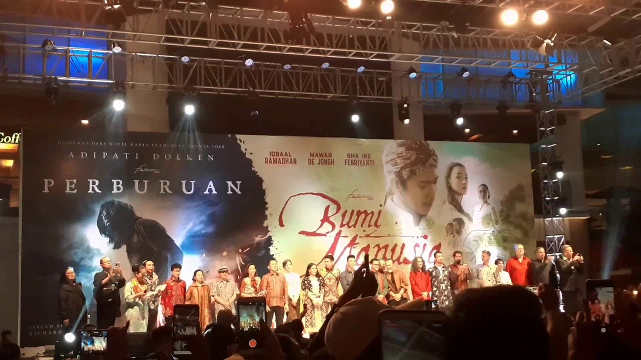 Gala Premiere Film Perburuan dan Bumi Manusia - 2019 - YouTube