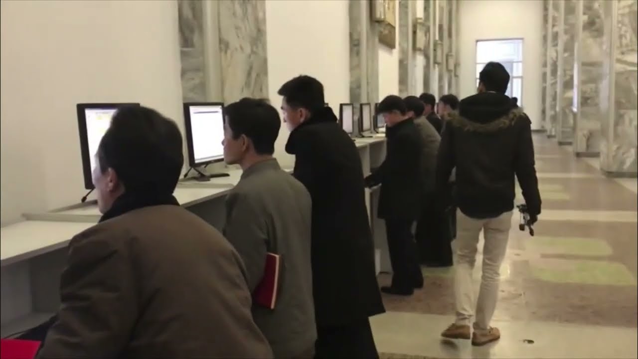 Так выглядит Интернет кафе в Северной Корее Youtube