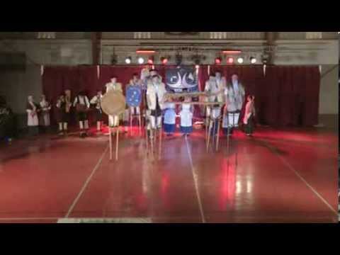 Gascon folk dance: Polka de L'Adour & Le Plateau - YouTube