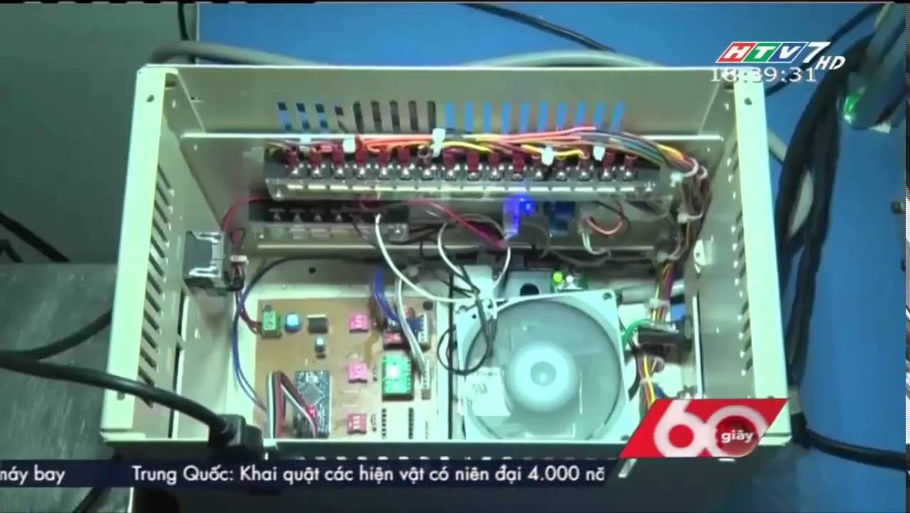 CNC laser mini - chuong trinh 60s HTV7 - YouTube