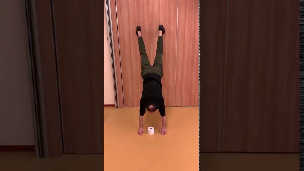 Bingo kaart ''De handstand'' - YouTube