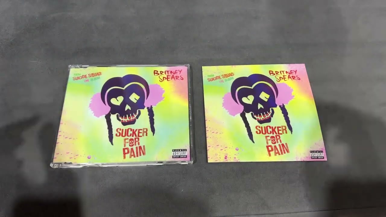 [Unboxing] Britney Spears - Sucker For Pain (CD Single) - YouTube