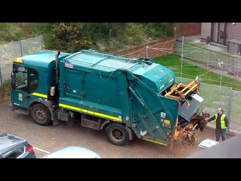 Dennis eagle elite 2 heil powertrak bin lorry collecting food waste ...