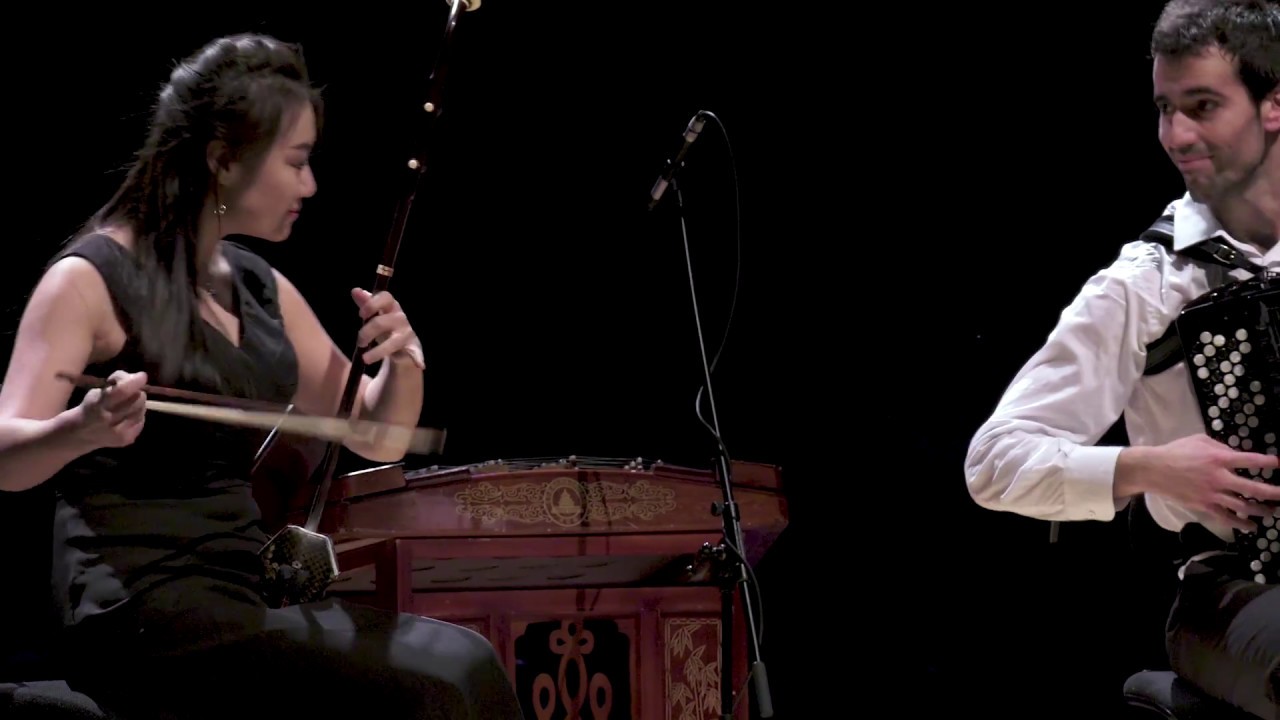 José Valente and Xu Ziling play Haihuai Huang's Horse Racing (arr: Wang ...