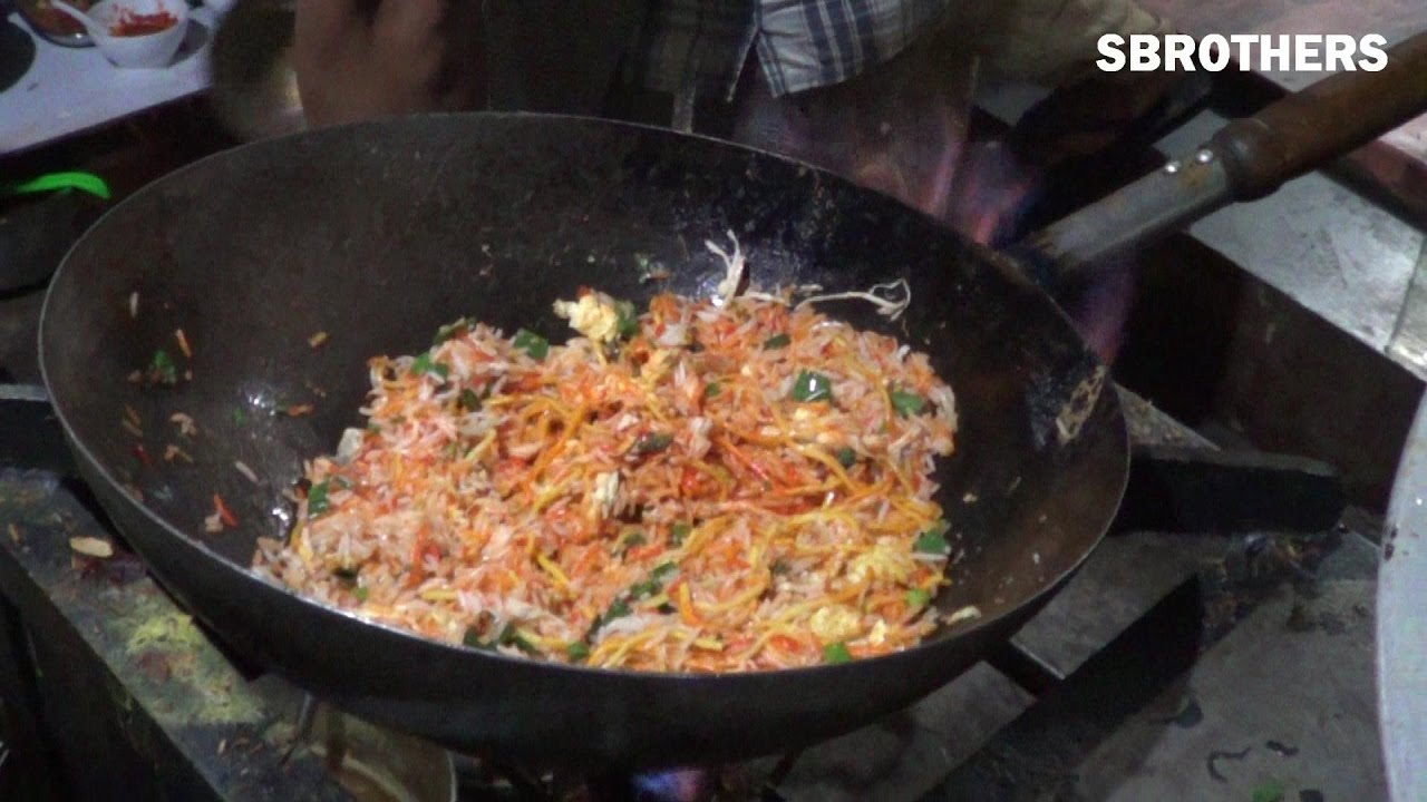 Egg Triple Schezwan | Triple Fried Rice | Chinese Food | Mumbai Street ...