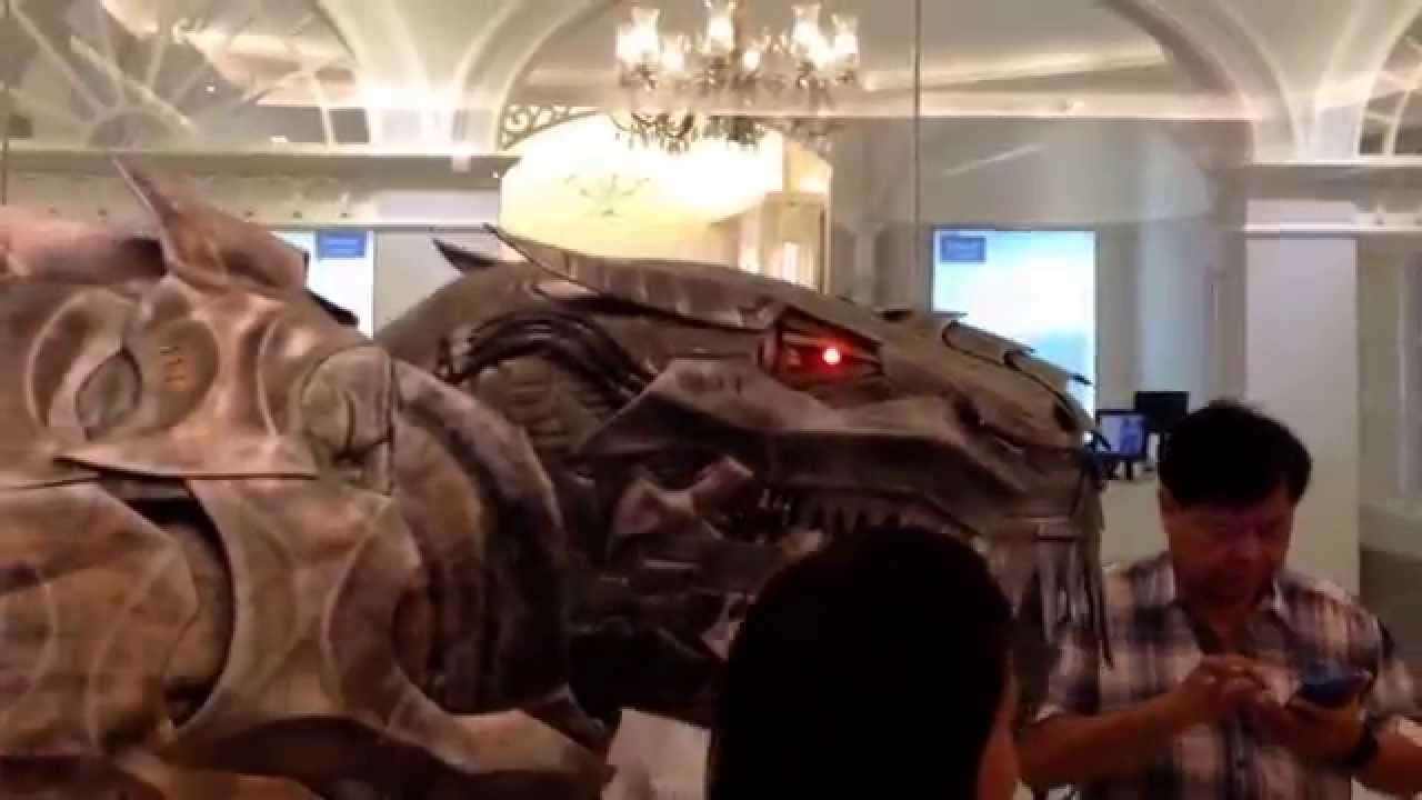 Grimlock Cosplay by Pat costume - YouTube