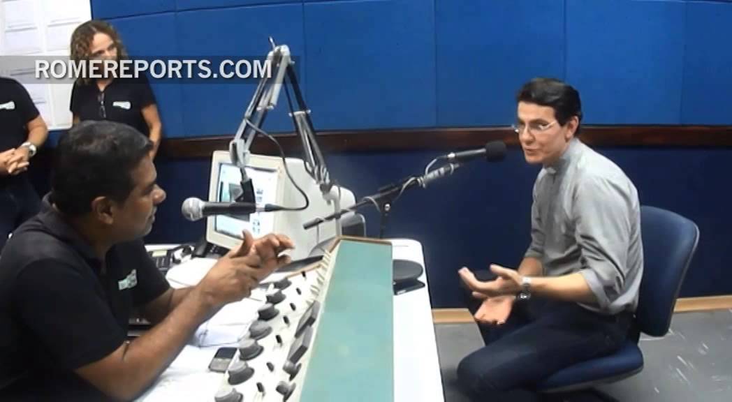 Father Reginaldo, the most famous priest in Brazil - YouTube