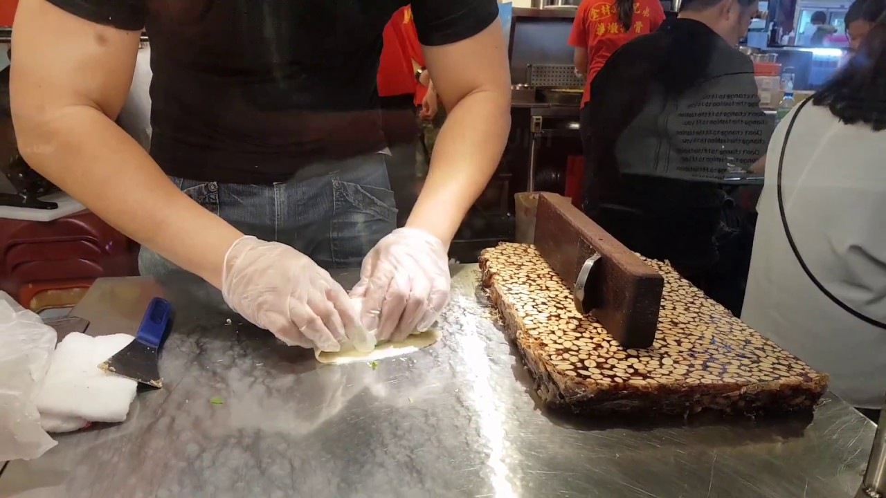 BEST Taiwanese Street Food 2019 Dessert - Cilantro Ice Cream Burrito ...