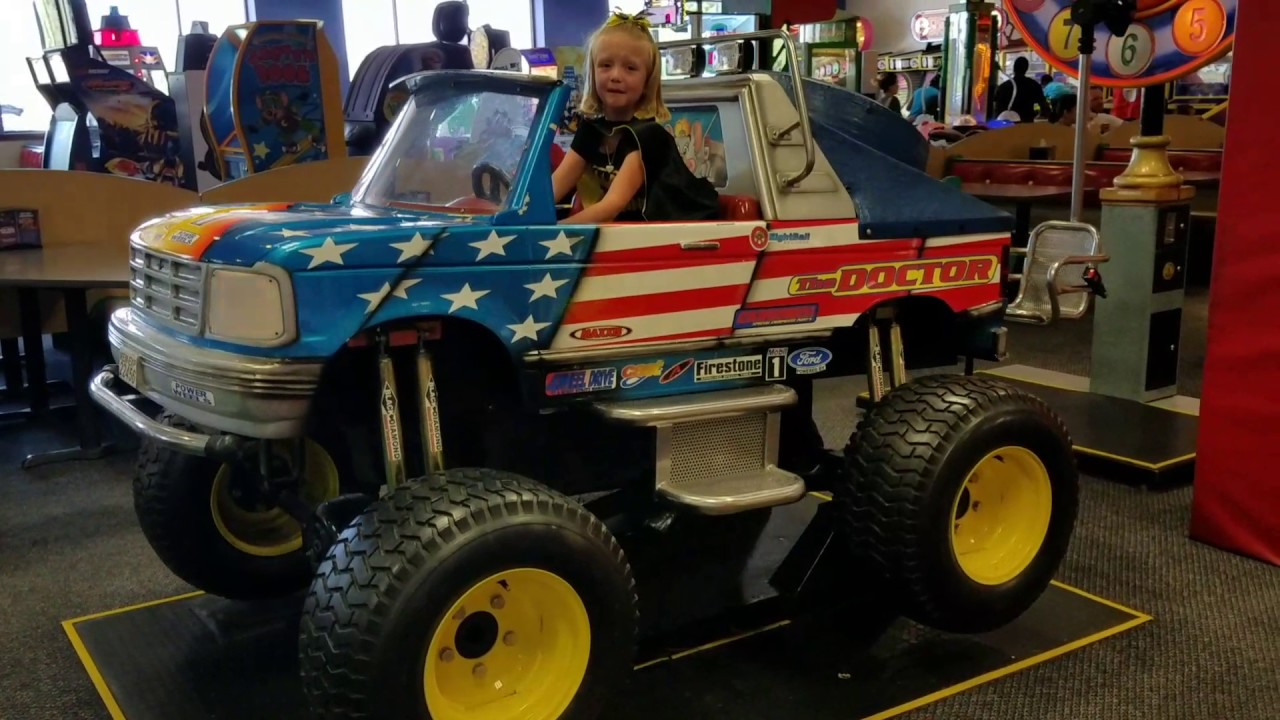 Chucky Cheese Monster Truck - YouTube