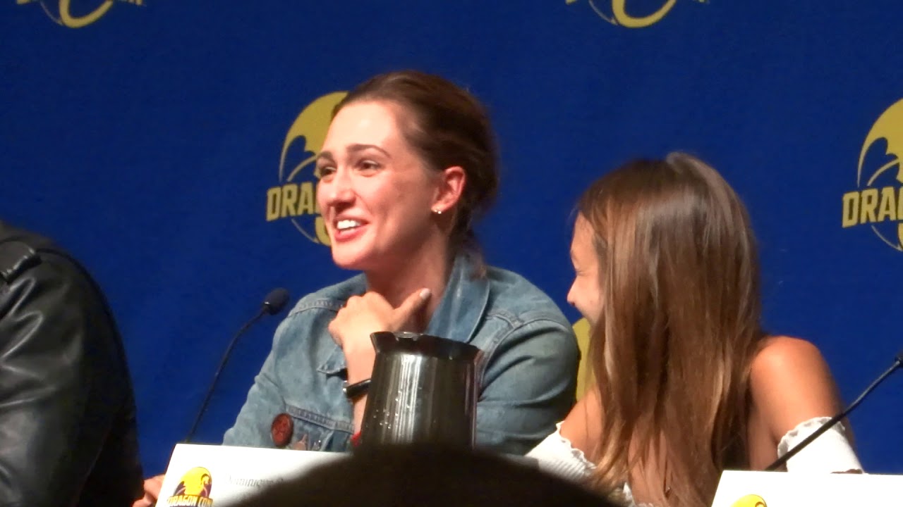 Dragon Con 2017 Wynonna Earp Cast Panel part 2 - YouTube
