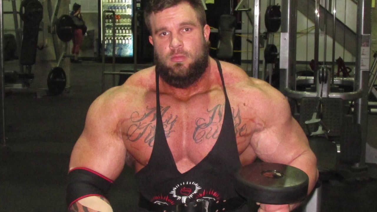 Seth Brooks Trains Chest in the Off Season - YouTube