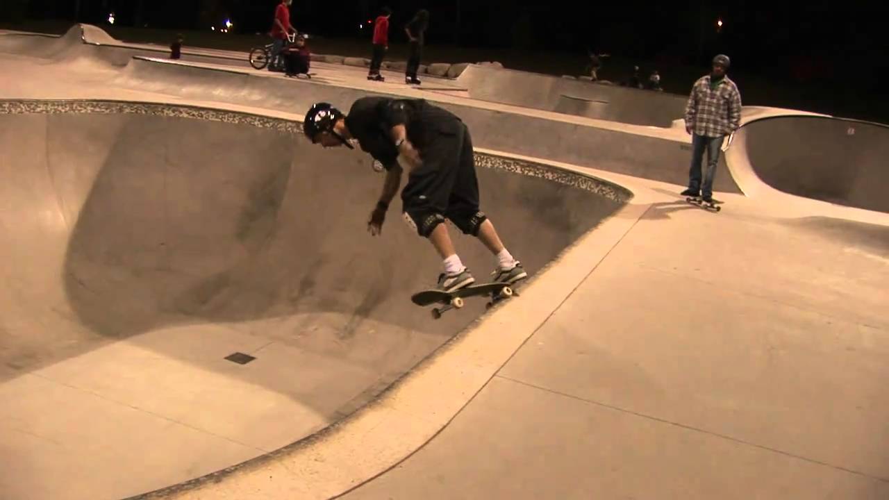Thrashin Thursdays Memorial Skatepark, Colorado Springs - YouTube