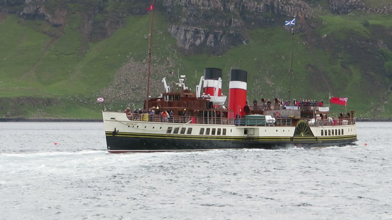 Paddle Steamer Waverley leaving Portree - YouTube