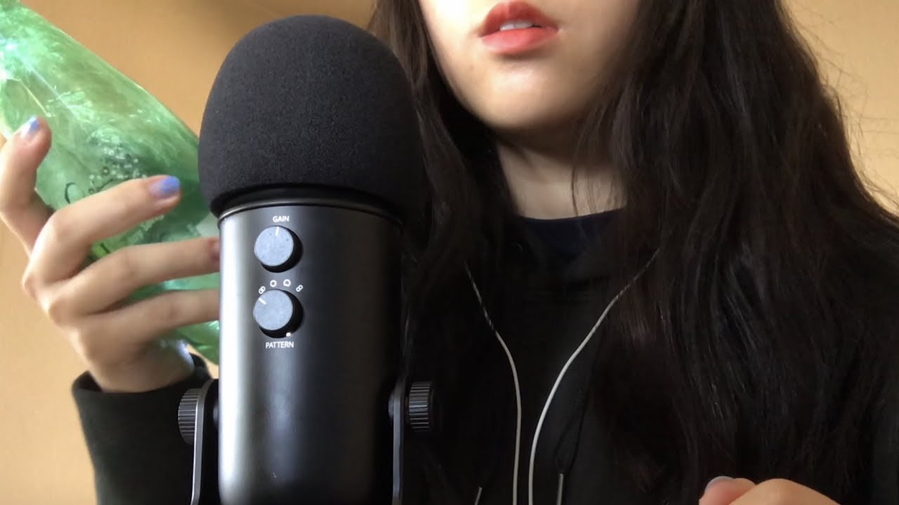 ASMR water bottle shaking | water sounds💦💦 - YouTube