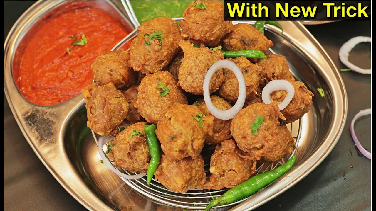 Crispy Aloo Pyaz Pakode - Aloo Kanda Bhajiya | Easy Potato Onion ...