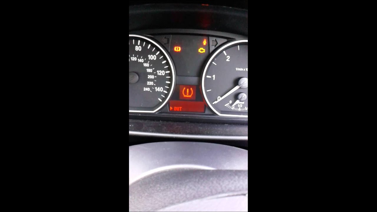 BMW 1 series service indicator - YouTube