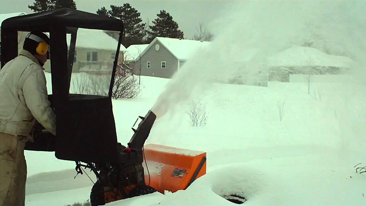 Yard King performance 12hp / 33" - YouTube