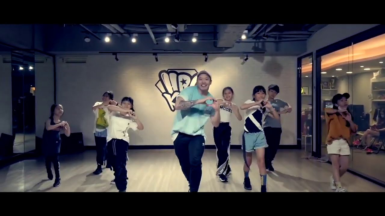 榮忠豪 Stephen Rong 母親節快樂 - YouTube