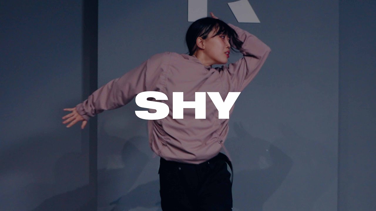 Penomeco (페노메코) - Shy (eh o) l PAGE choreography - YouTube