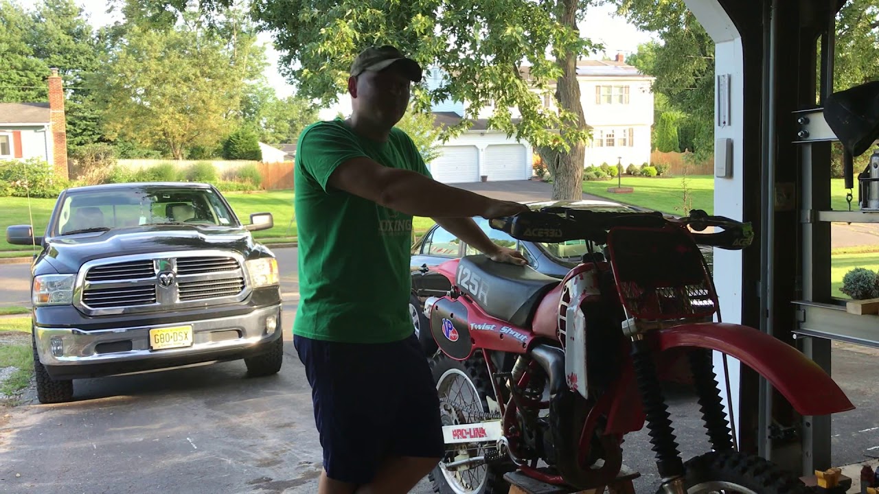 1982 Honda CR125 First Start - YouTube
