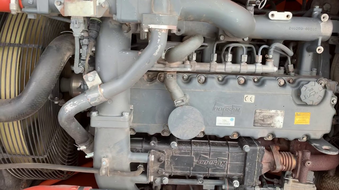 Doosan dx 225 engine 2014 - YouTube
