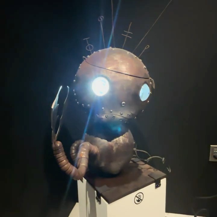 Tim Burton's sculptures • The World of Tim Burton - YouTube