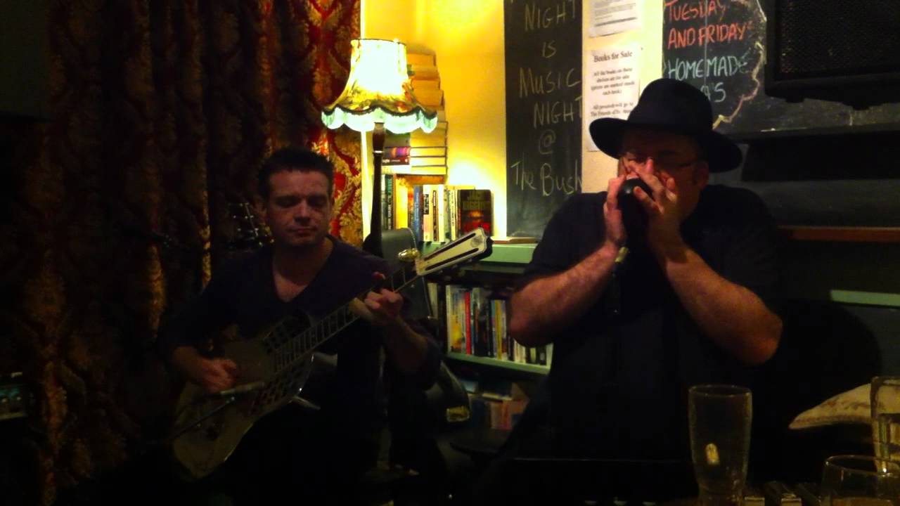 Mike Markey and Nick Jones 27.1.12, 1 - YouTube