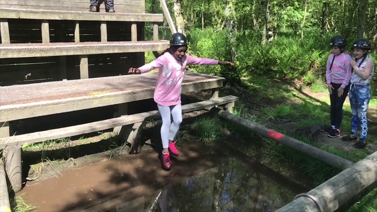 Queen Ethelbergs school on the Krypton Factor assault course - YouTube