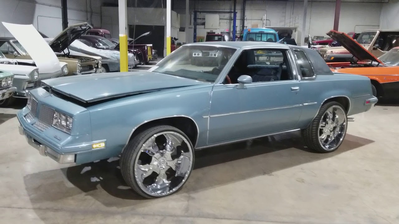 1985 Oldsmobile Cutlass on 26's Start Up and Walk Around - YouTube