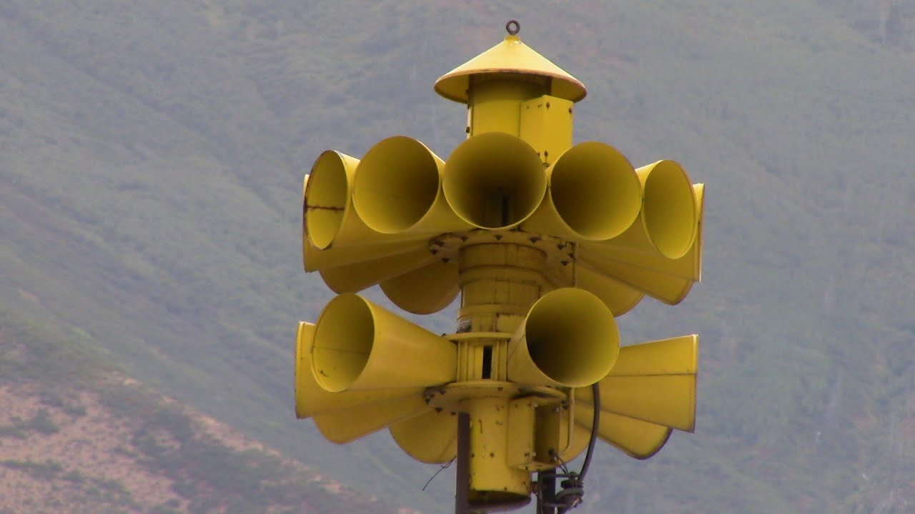 Federal Signal 3T22 Noon Blast - Mapleton, Utah Siren Test - YouTube