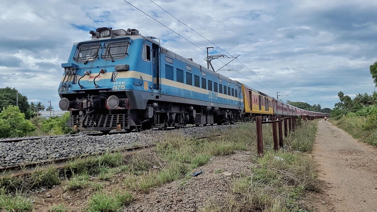 Route Diverted Marusagar SF Express with Valsad WAG7 || Indian Railways ...