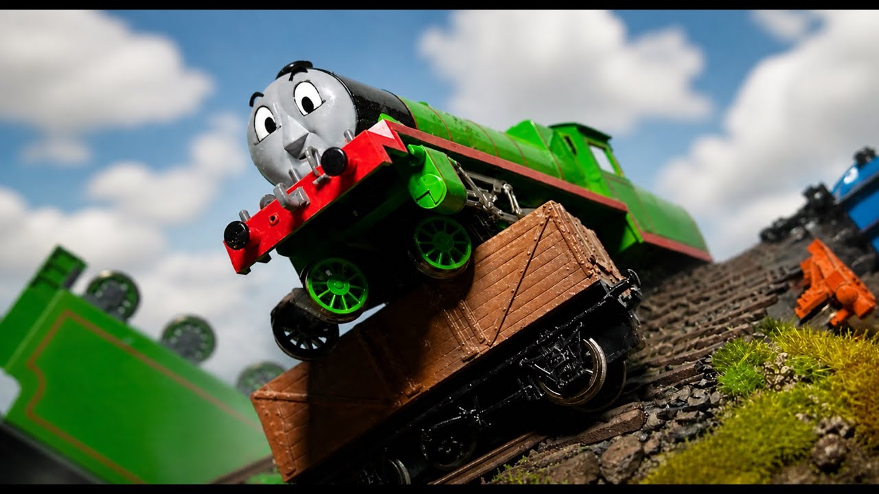 Henry Off the Rails! - YouTube