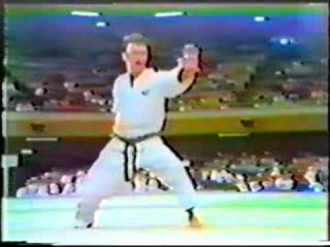 Leon Sill (USA) - Unsu - II World Championship IAKF - 1977 - YouTube