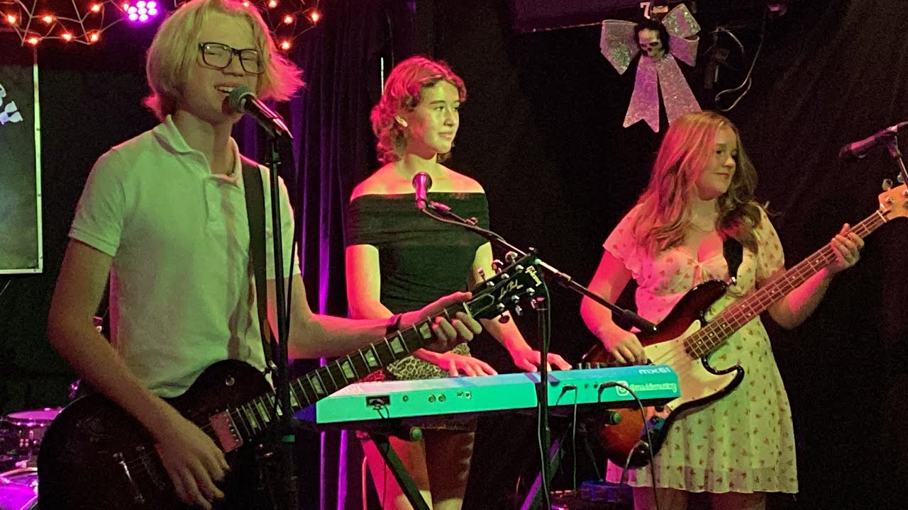 Luke - Good Riddance (Vertical) - YouTube