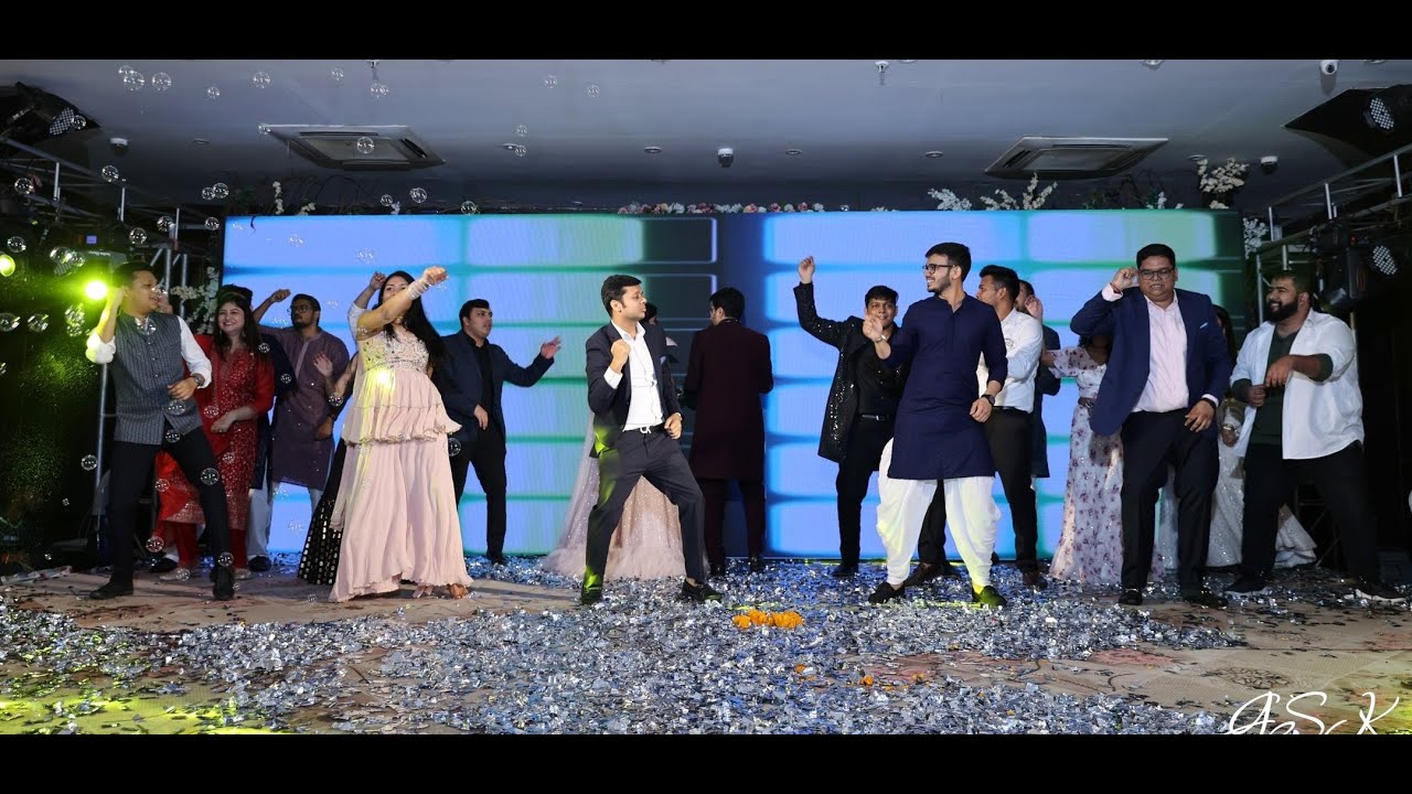 Friends dedication dance sequence in Sangeet | Indian wedding Sangeet Functions | MiKiPoo - YouTube