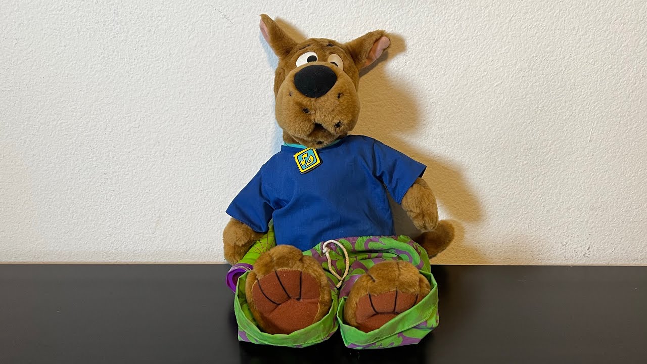 Equity Toys Halloween 1998 Animated Interactive Shivering Scooby-Doo ...