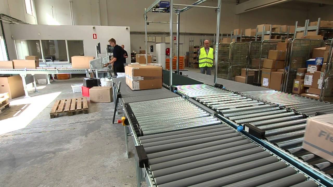 Scaletronic volumetric weighing solution for parcels video 2 - YouTube