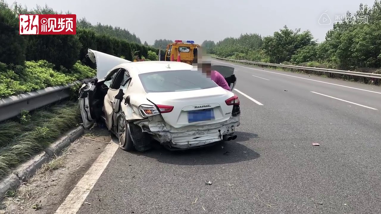 Maserati Ghibli Crash in 180km/h - Maserati tan nát trên cao tốc vành ...