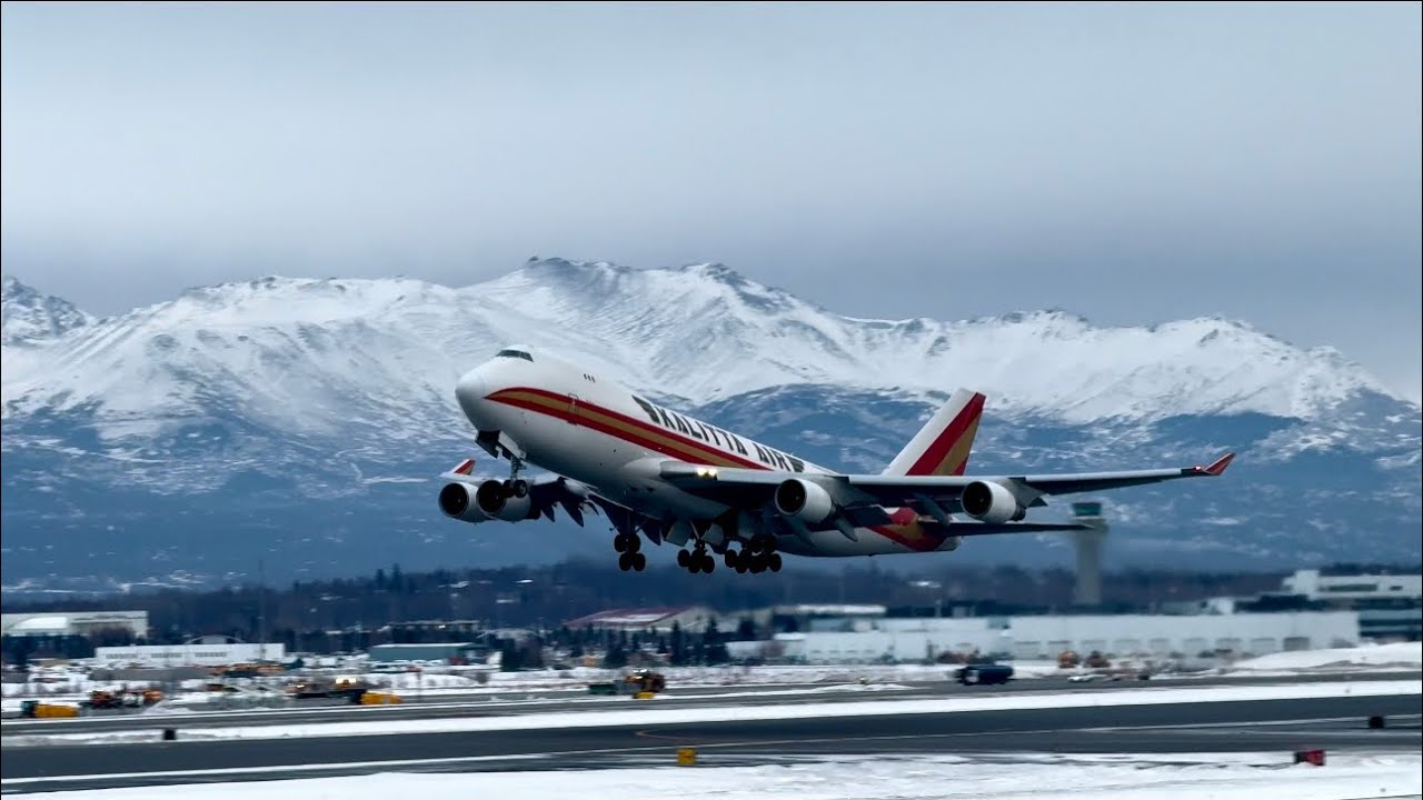 Runway 33 Takeoffs | Ted Stevens Anchorage Airport (PANC) - YouTube