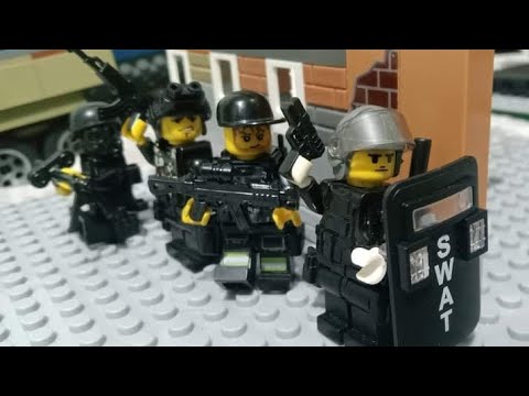 LEGO Swat Raid House - YouTube