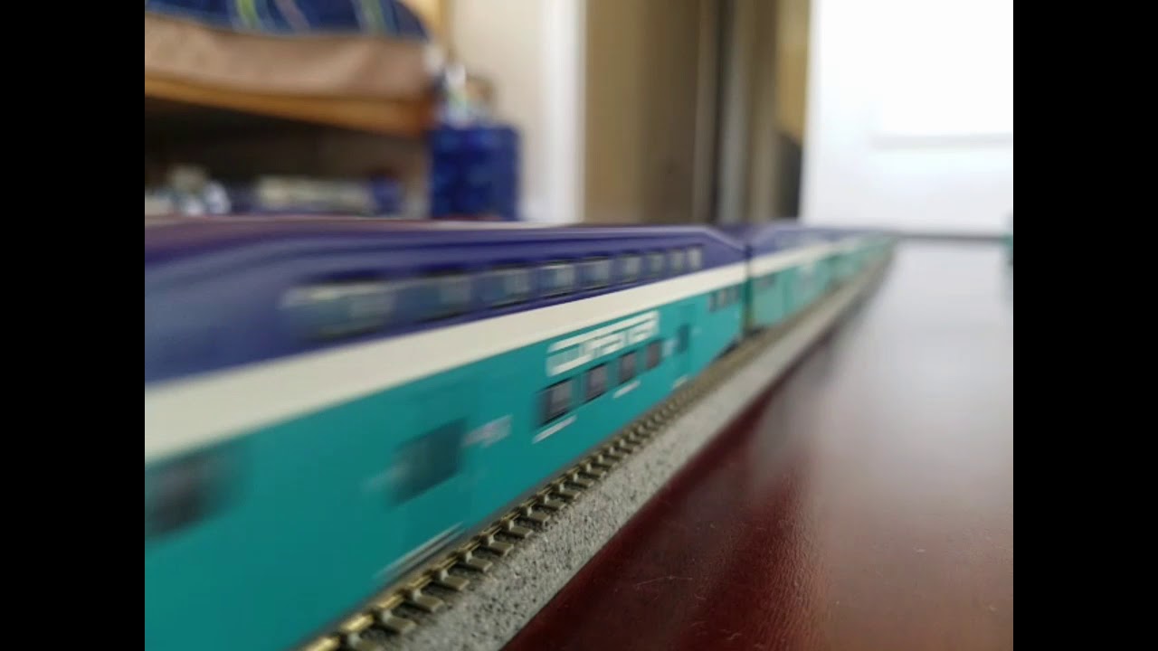N Scale Trains Coaster, Caltrain, Metrolink, VRE - YouTube