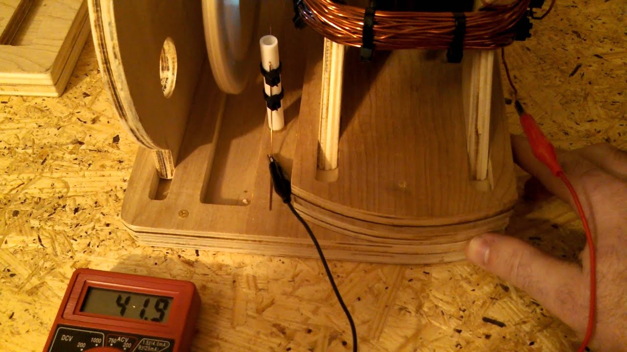 Bedini window style pulse motor with commutator - YouTube