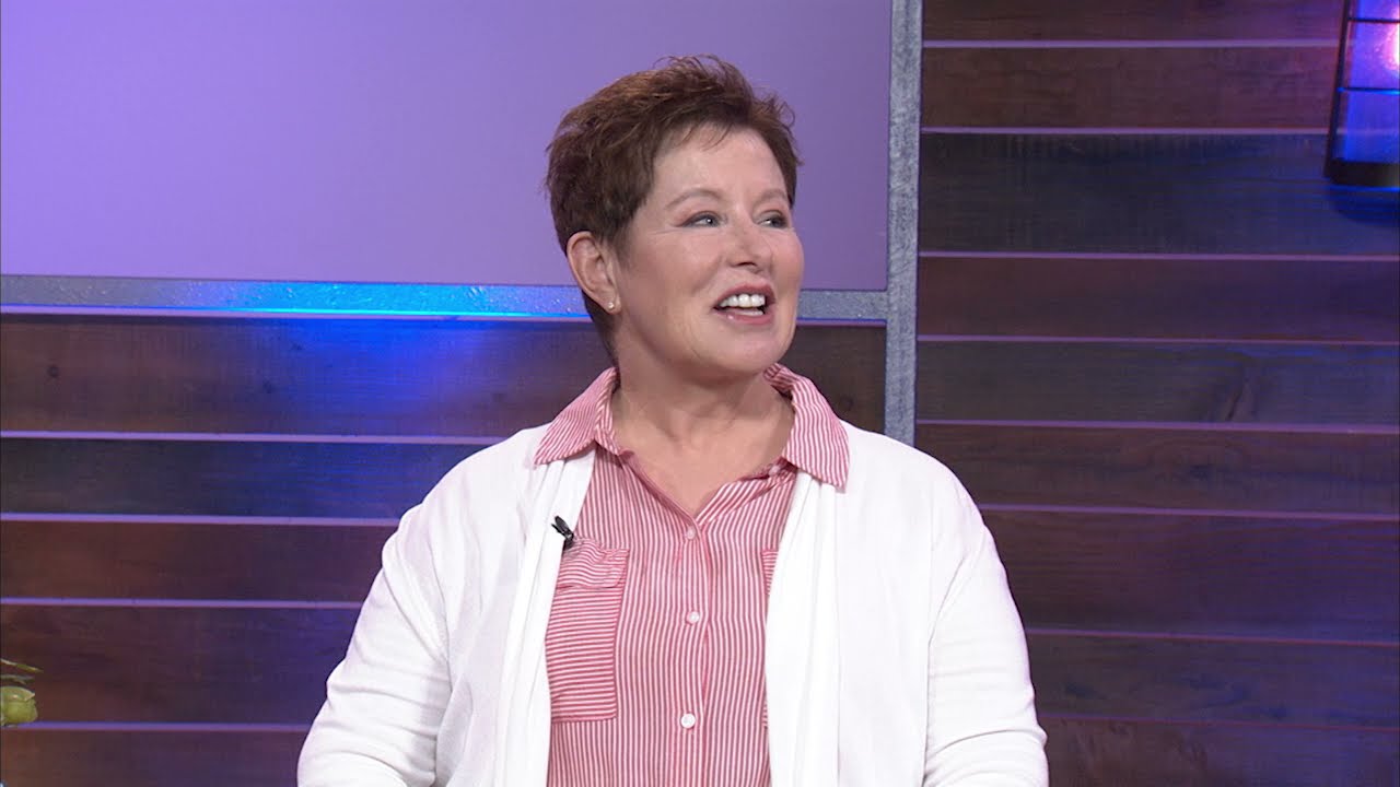 Tre Khoe Dep show 5 Phillis Davis p1 - YouTube