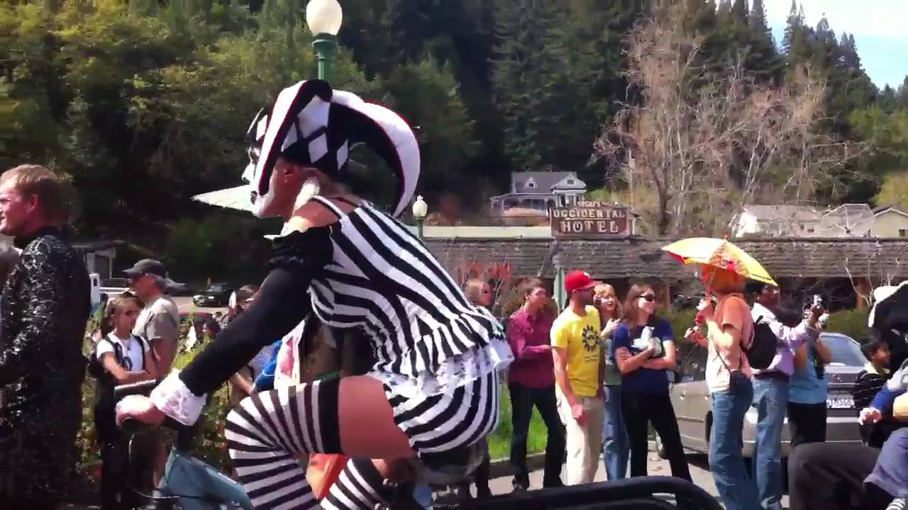 Fools Parade Occidental - YouTube
