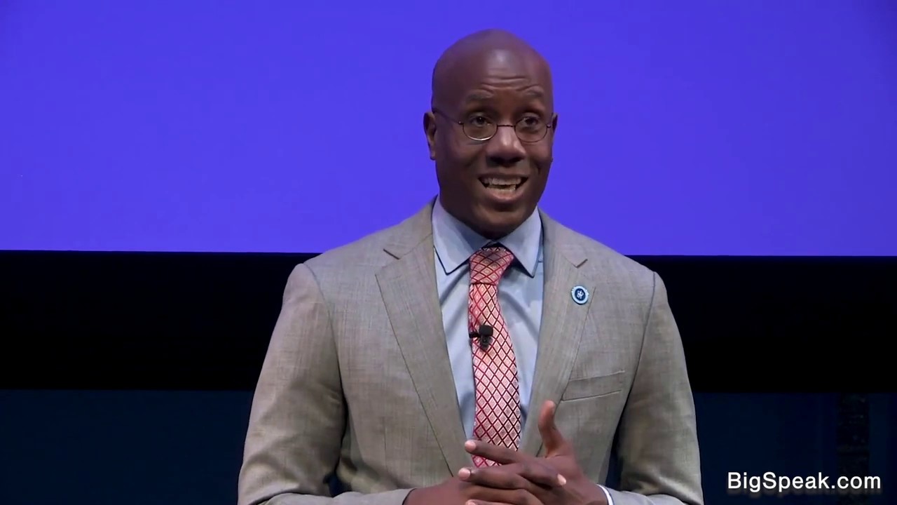 Jason Wingard - On Managing Millennials - YouTube