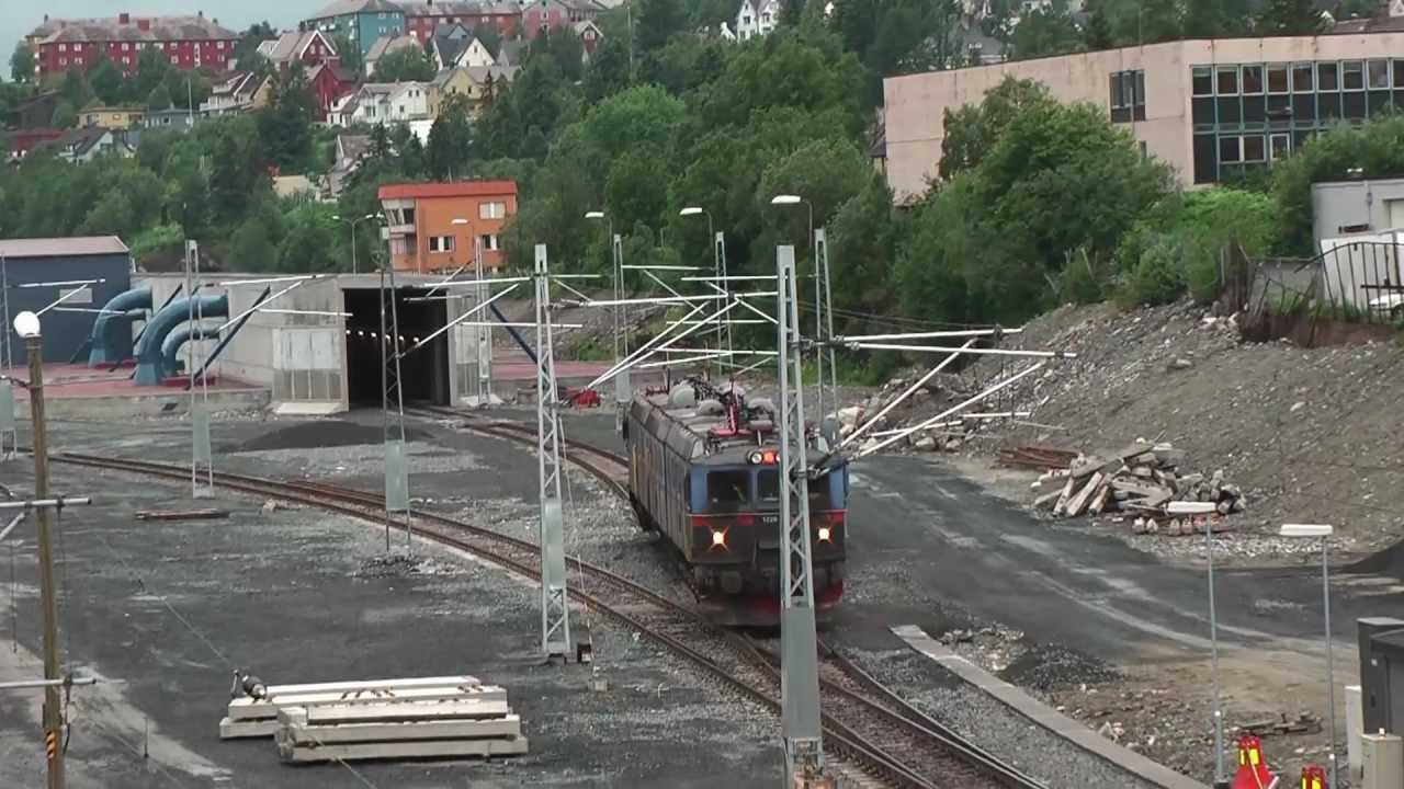 Norwegian trains vol 2 LKAB locomotives at Narvik.mp4 - YouTube