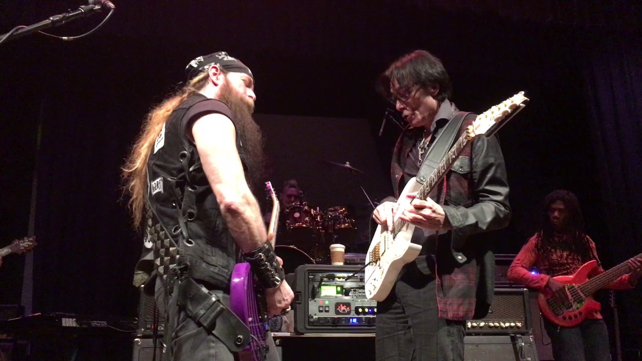 Steve Vai & Zakk Wylde - Vodoo Child - YouTube