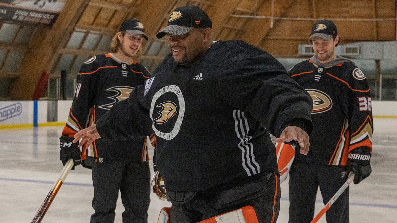 UFC Champ Daniel Cormier Gets Coaching from Anaheim Ducks Players - YouTube